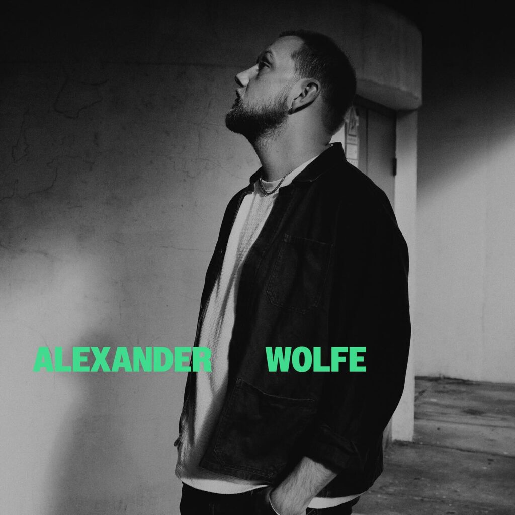 Alexander Wolfe – Talk - Yellow & Black